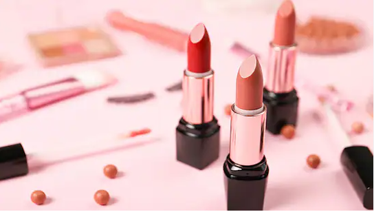 Fall-Winter 2025-2026 Lipstick Trends: Must-Have Shades